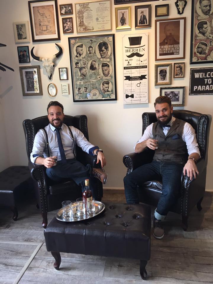 Aaron & Simon - Barbershop finder